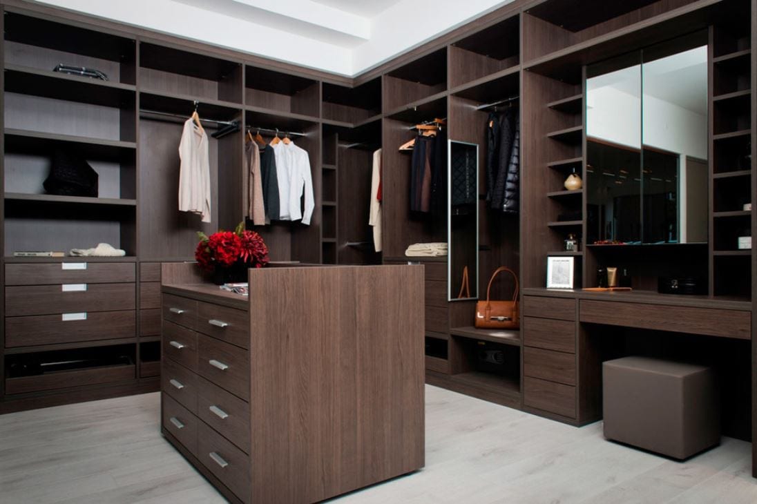 Walk-In Wardrobes | Castle Bedrooms